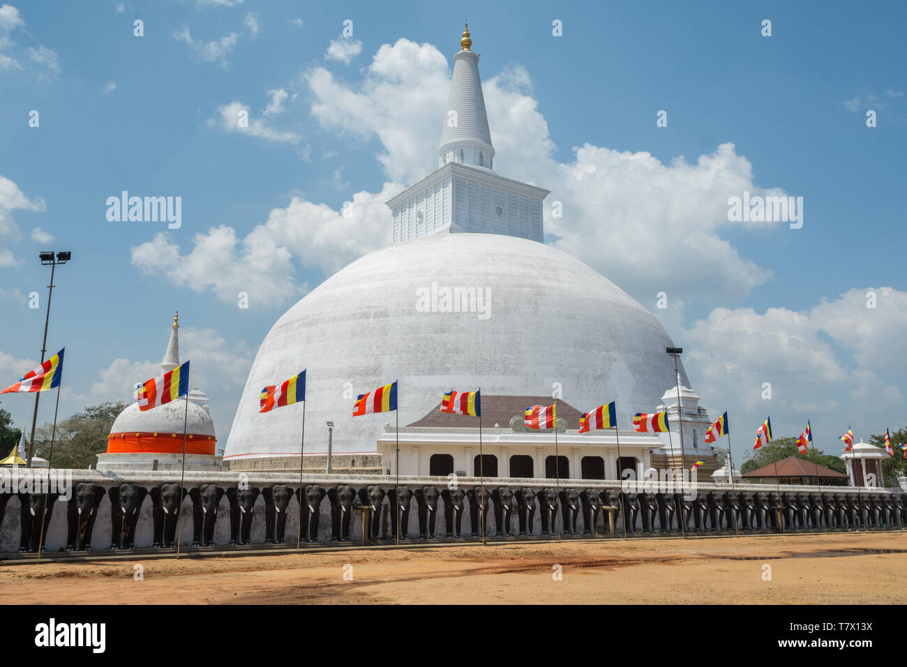 Ruwanwelisaya Dogba in the Mahamewna Gardens, Anuradhapura, Sri Lanka ...
