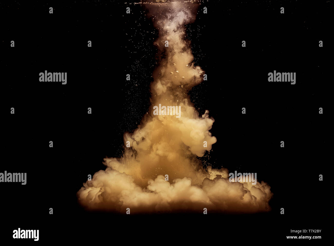 Underwater explosions hi-res stock photography and images - Alamy