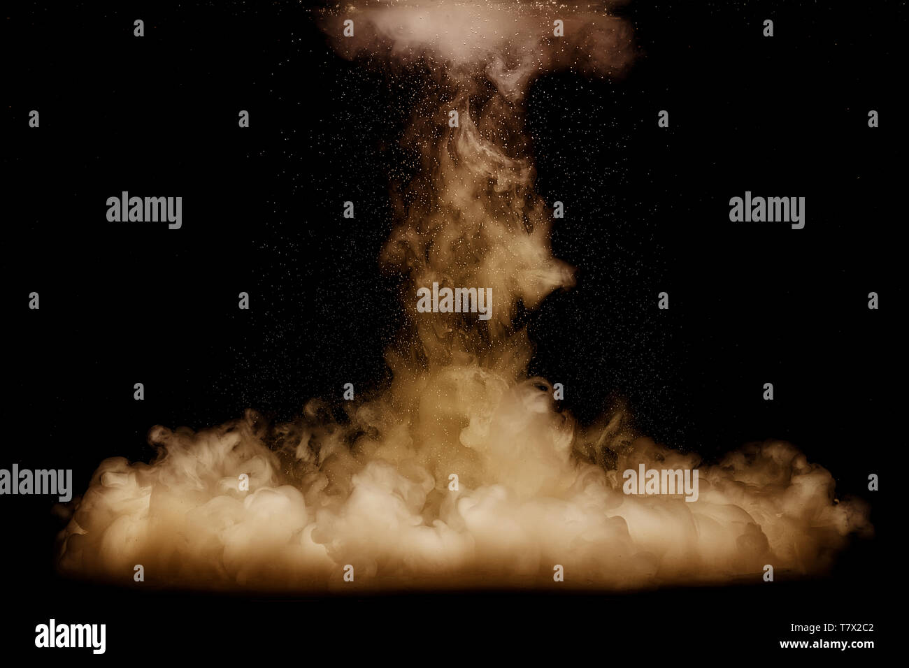Underwater explosions hi-res stock photography and images - Alamy
