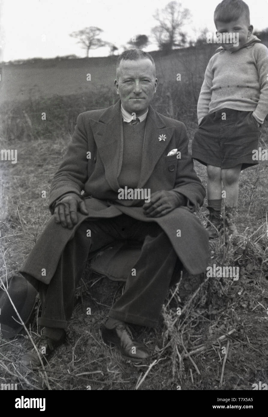1950s father black and white hi-res stock photography and images - Alamy