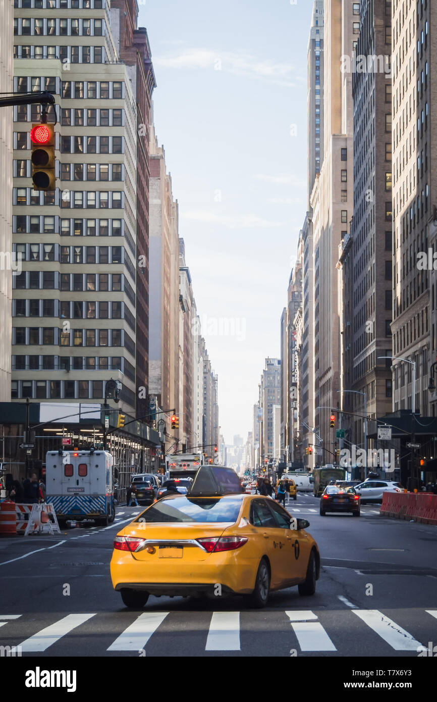 Cab city view skyscraper tourism manhattan hi-res stock photography and ...
