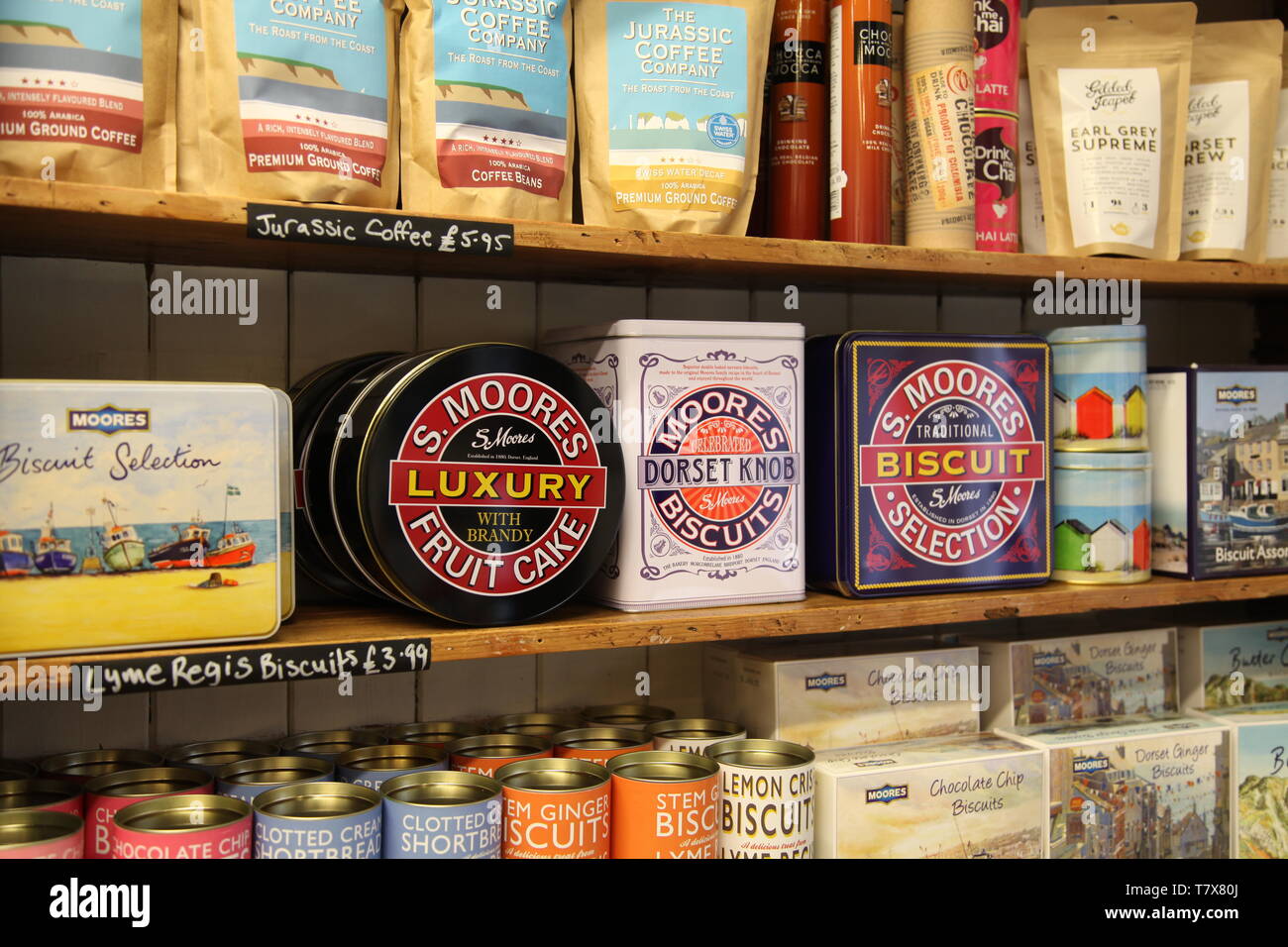 Biscuit selection tin hi-res stock photography and images - Alamy