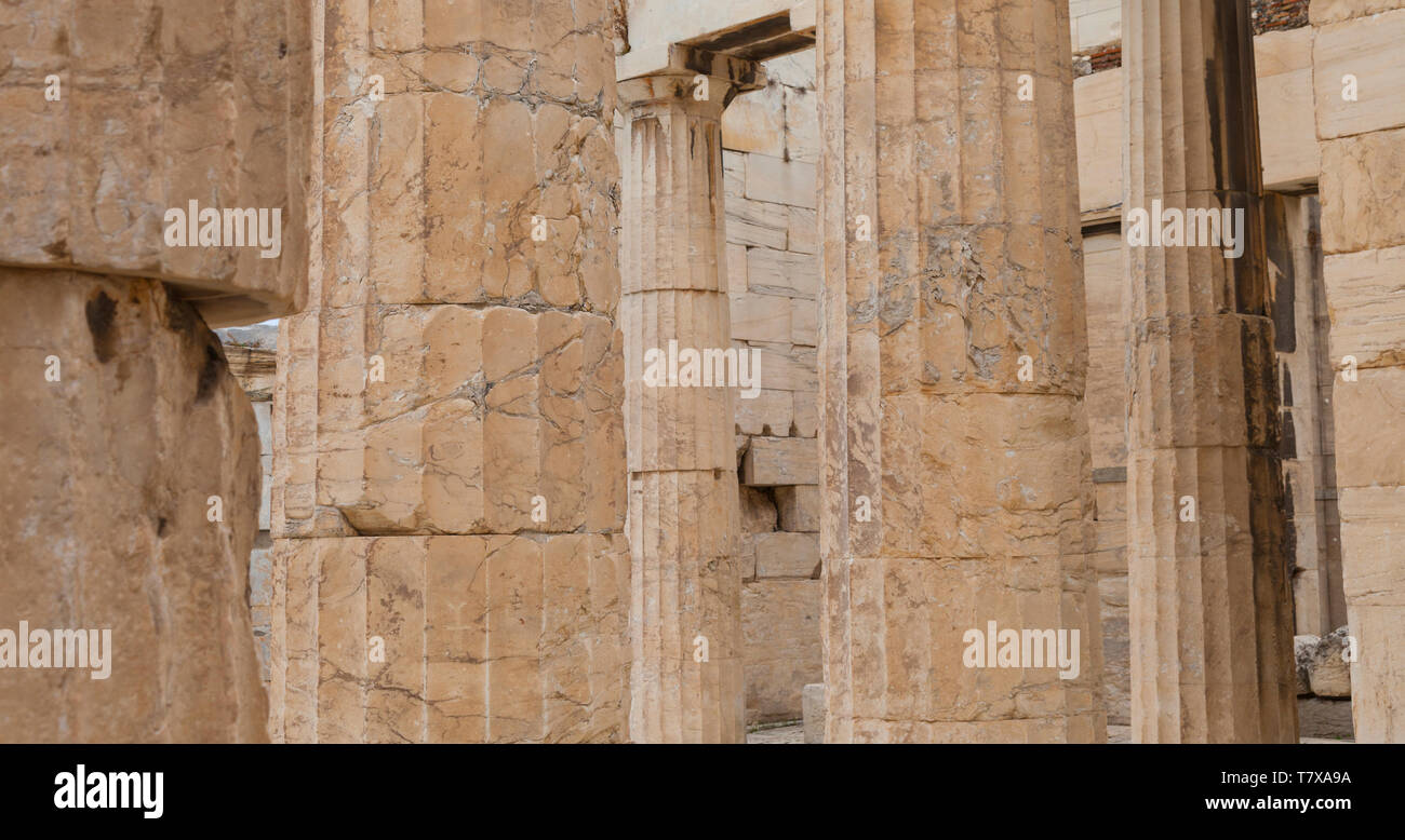 Propileos de la Acrópolis. Atenas, Grecia Stock Photo - Alamy