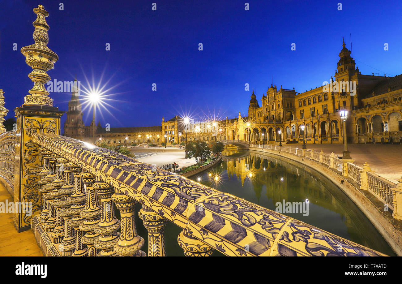 Spain Square-Plaza de Espana is in the Public Maria Luisa Park, in ...