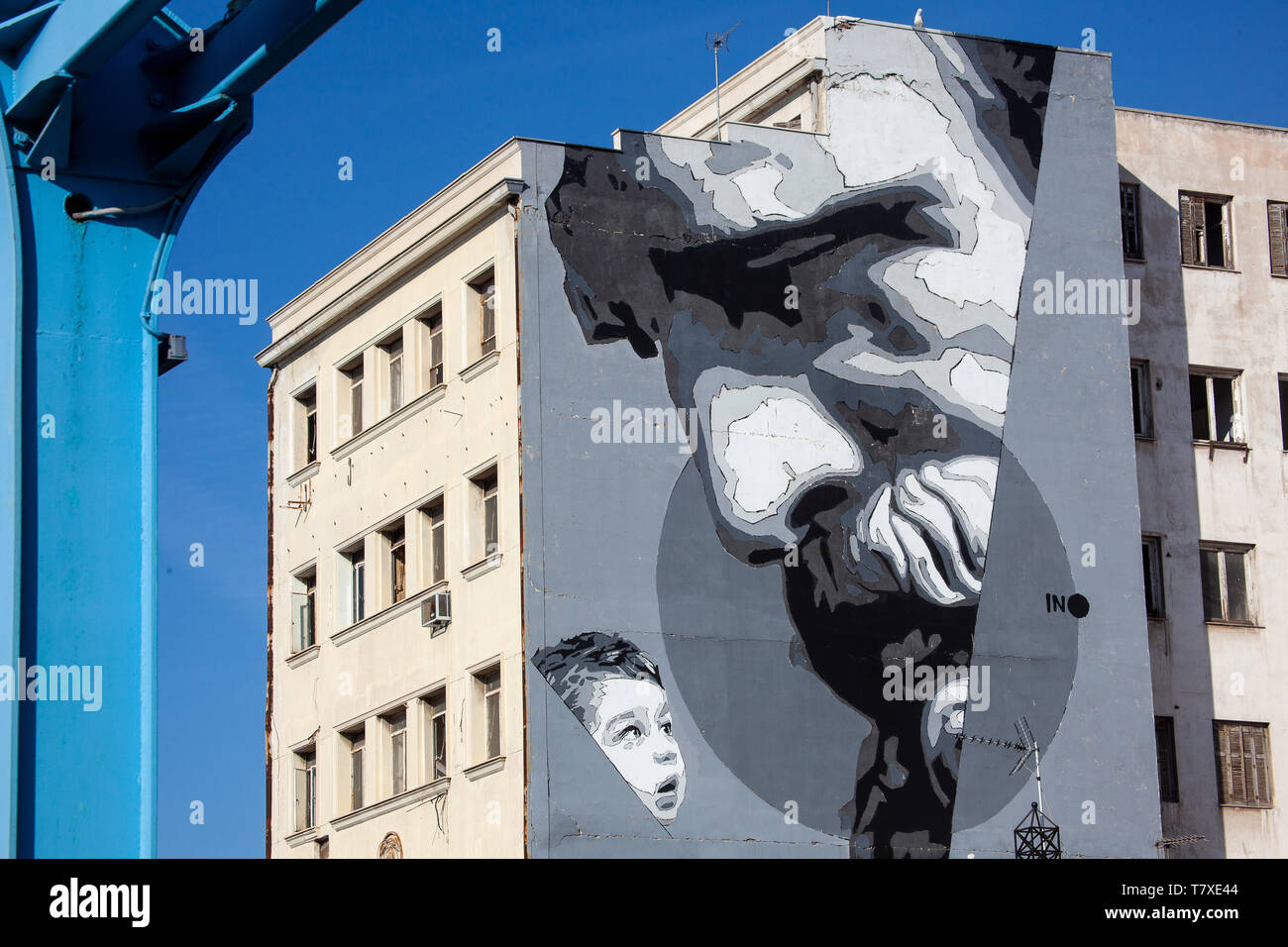 Huge mural on building hi-res stock photography and images - Alamy