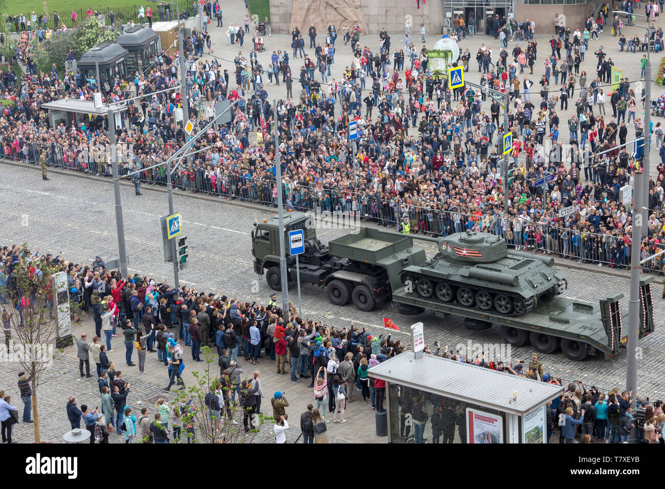 Russian military parade tank hi-res stock photography and images - Alamy