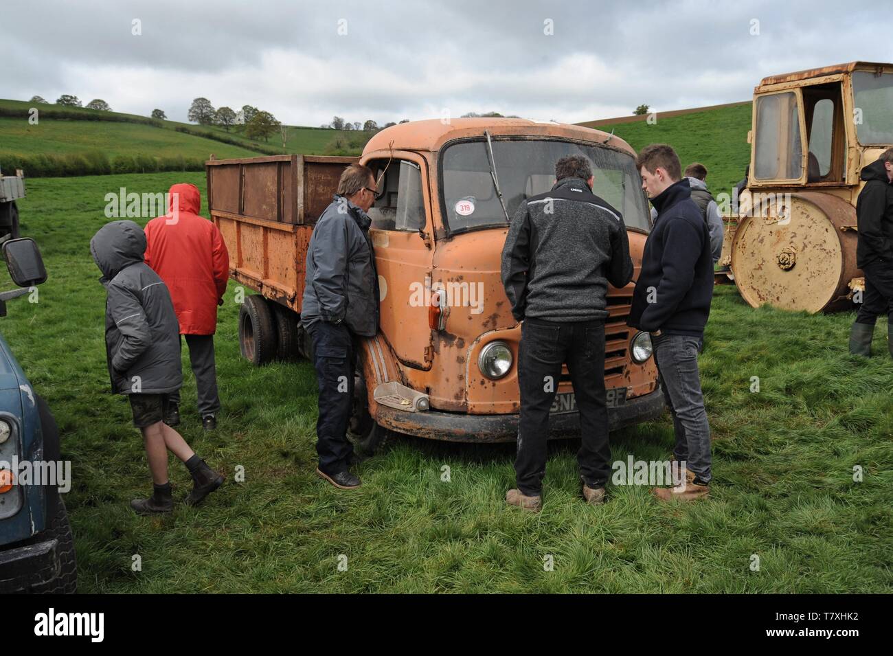 Commer lorry hi-res stock photography and images - Alamy
