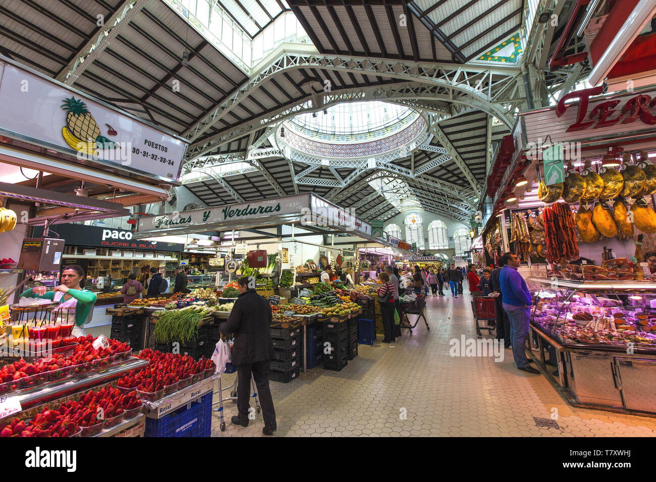 Valencia markets hi-res stock photography and images - Alamy