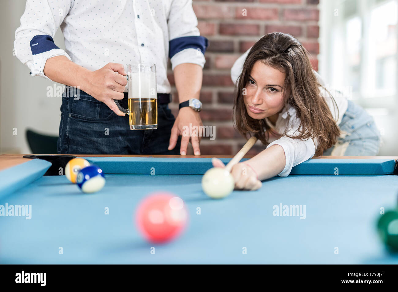 Model couple pool hi-res stock photography and images - Alamy
