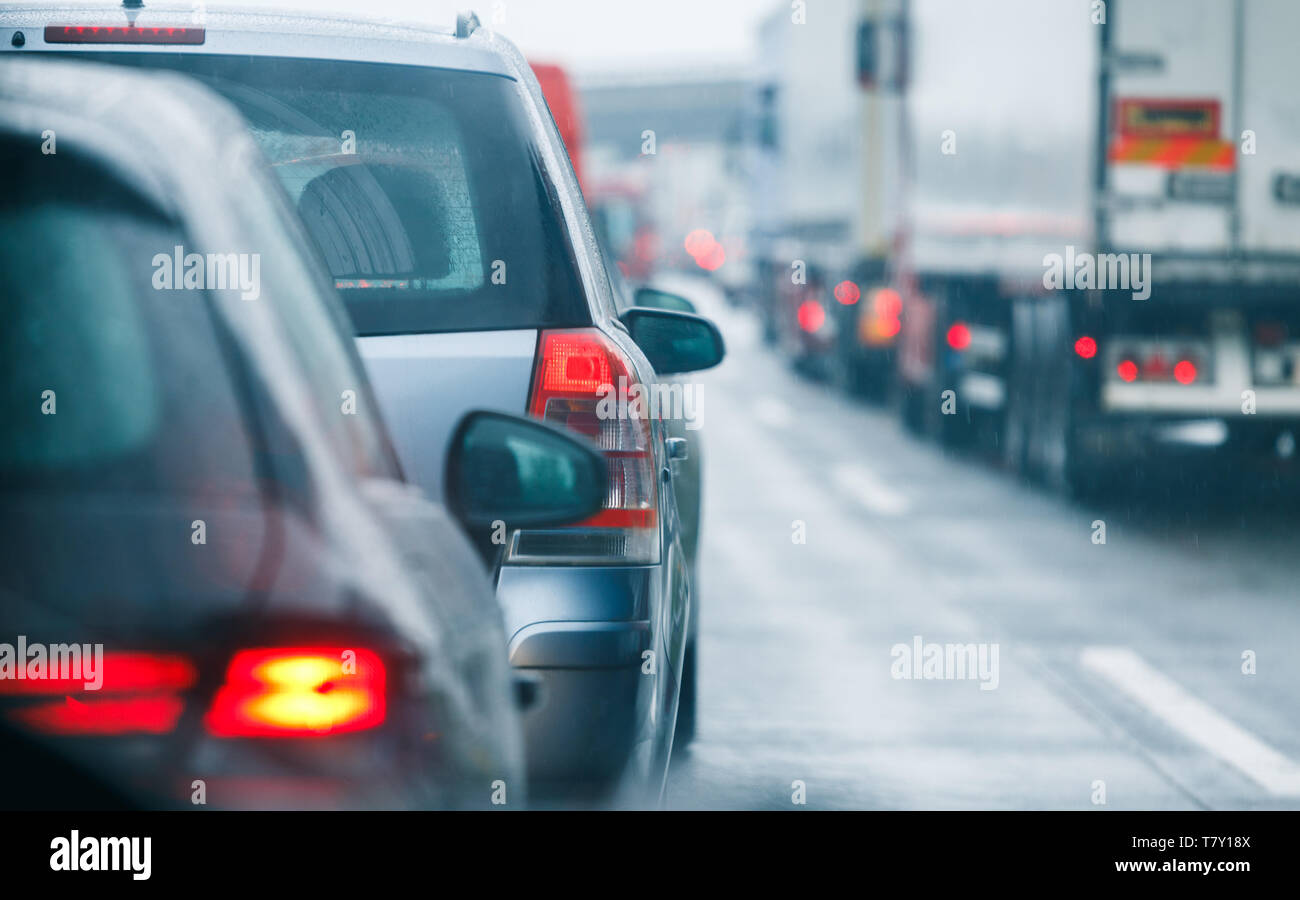 Trucks traffic jam hi-res stock photography and images - Alamy