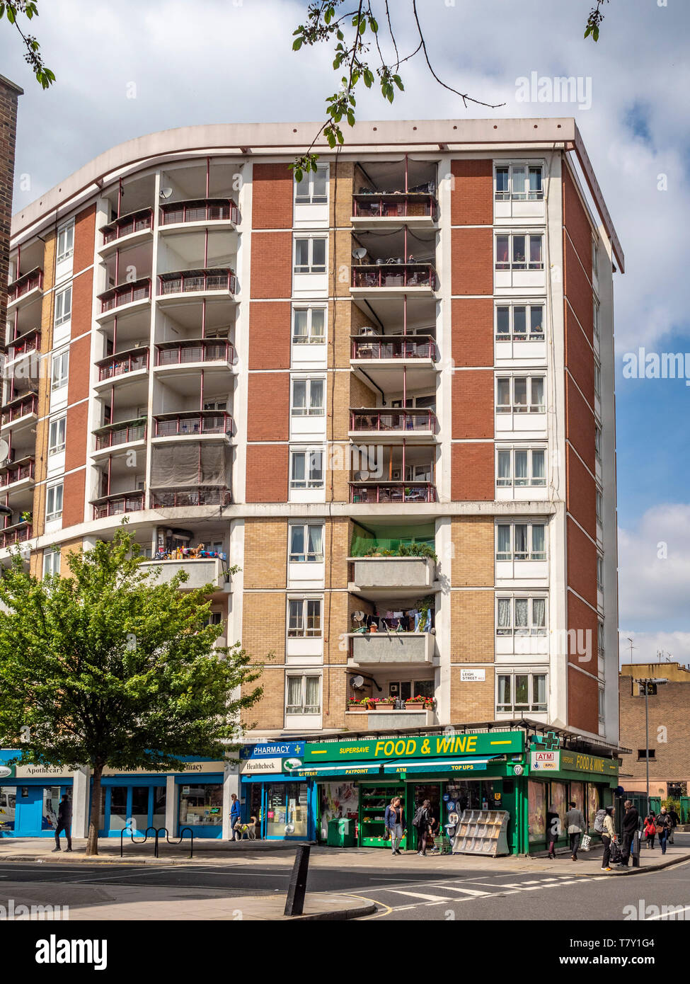 Medway Court Block of flats and convenience store, Bloomsbury, Camden ...