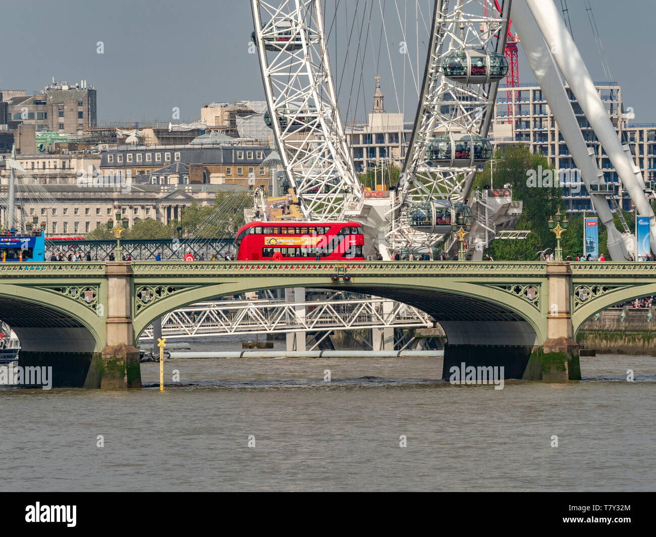 Triple decker city bus hi-res stock photography and images - Alamy