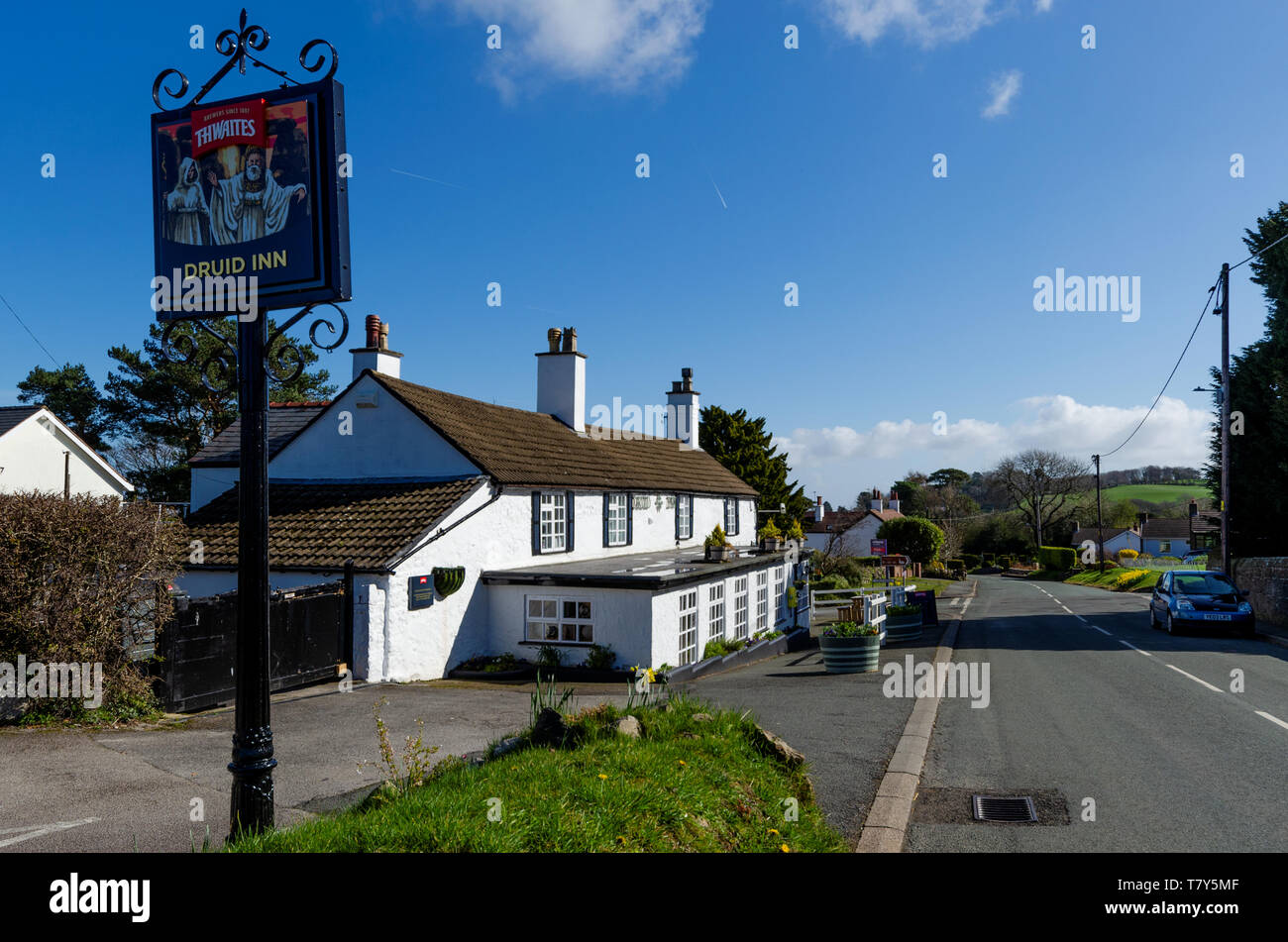 Druid inn hi-res stock photography and images - Alamy