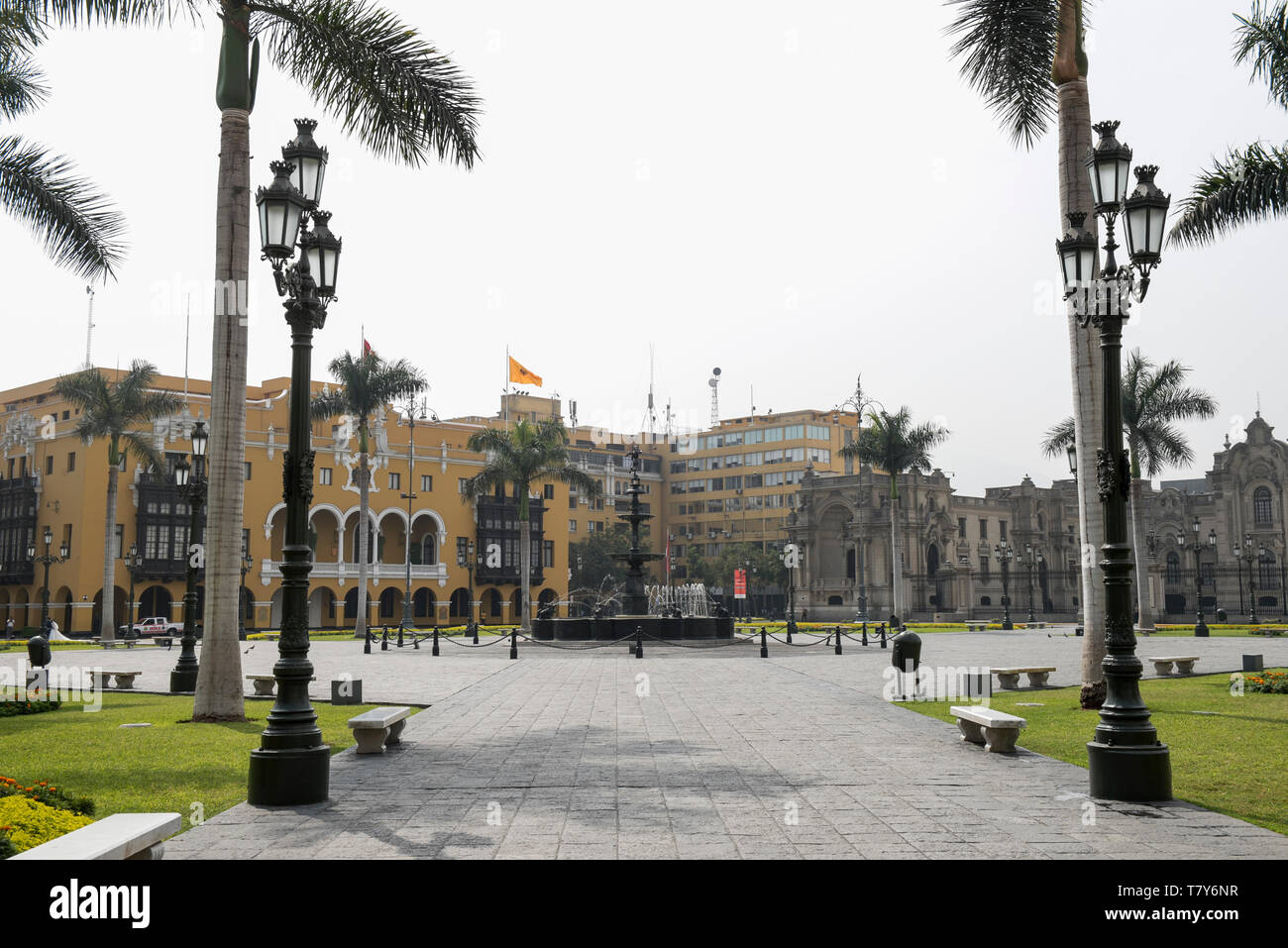 la municipalidad de lima municipal building city hall on plaza mayor ...