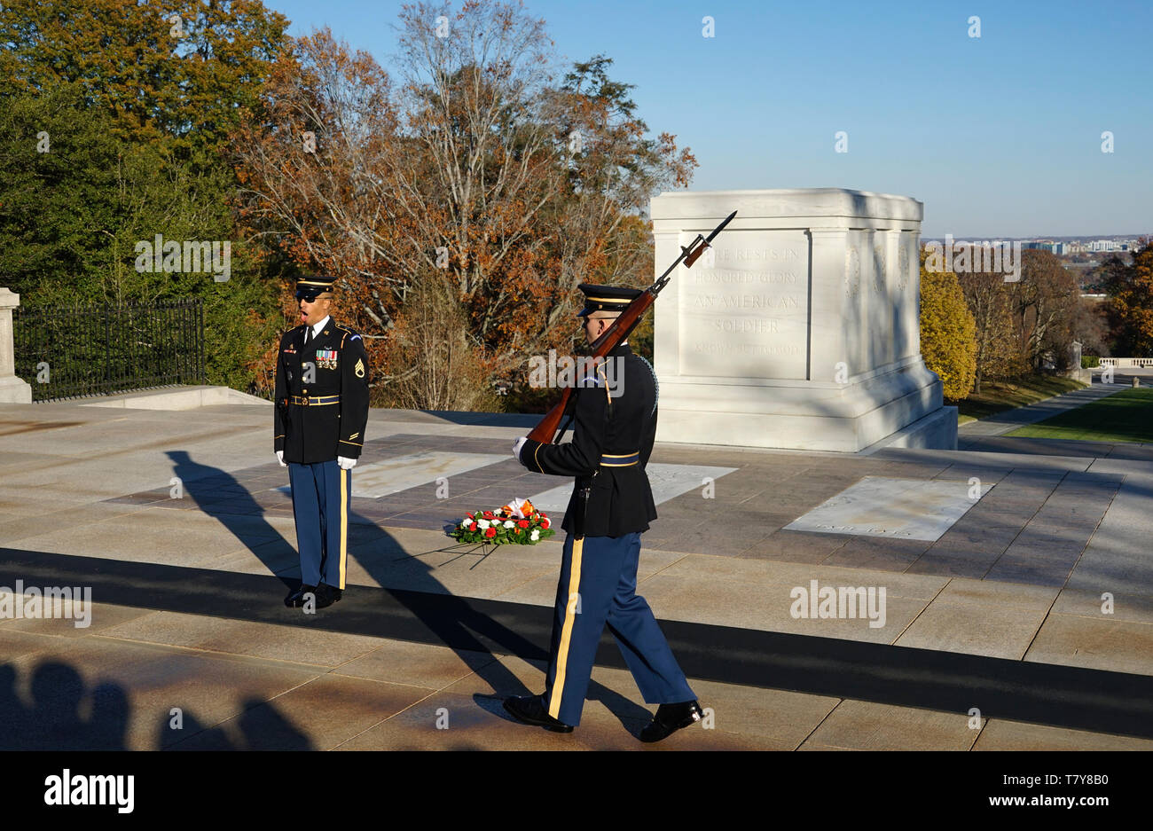 Sentinels tomb of the unknown soldier arlington national cemetery hi ...