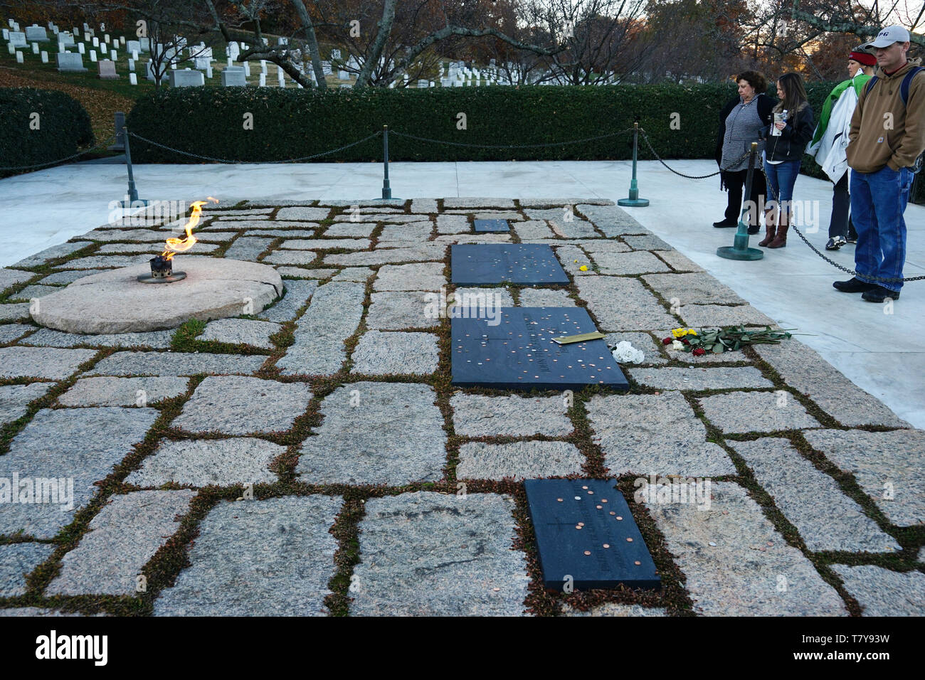 John F. Kennedy gravesite and eternal flame in Arlington National ...