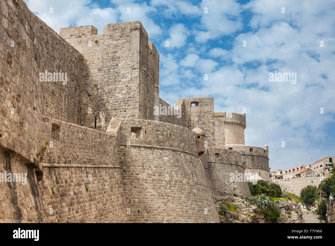 Minceta Tower and the beautiful Dubrovnik walls Stock Photo - Alamy