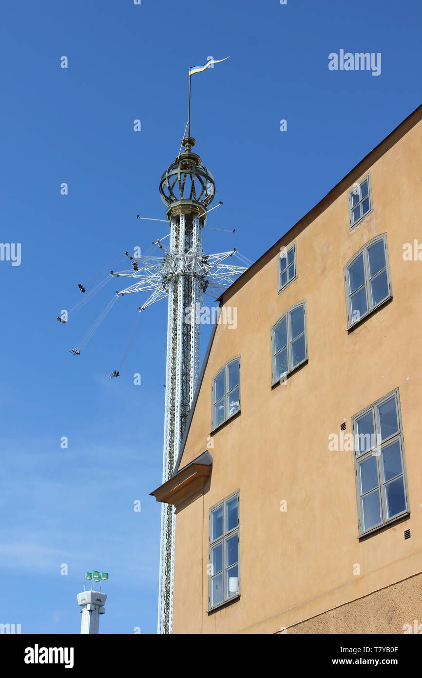 Eclipse and facade of the building Stock Photo - Alamy