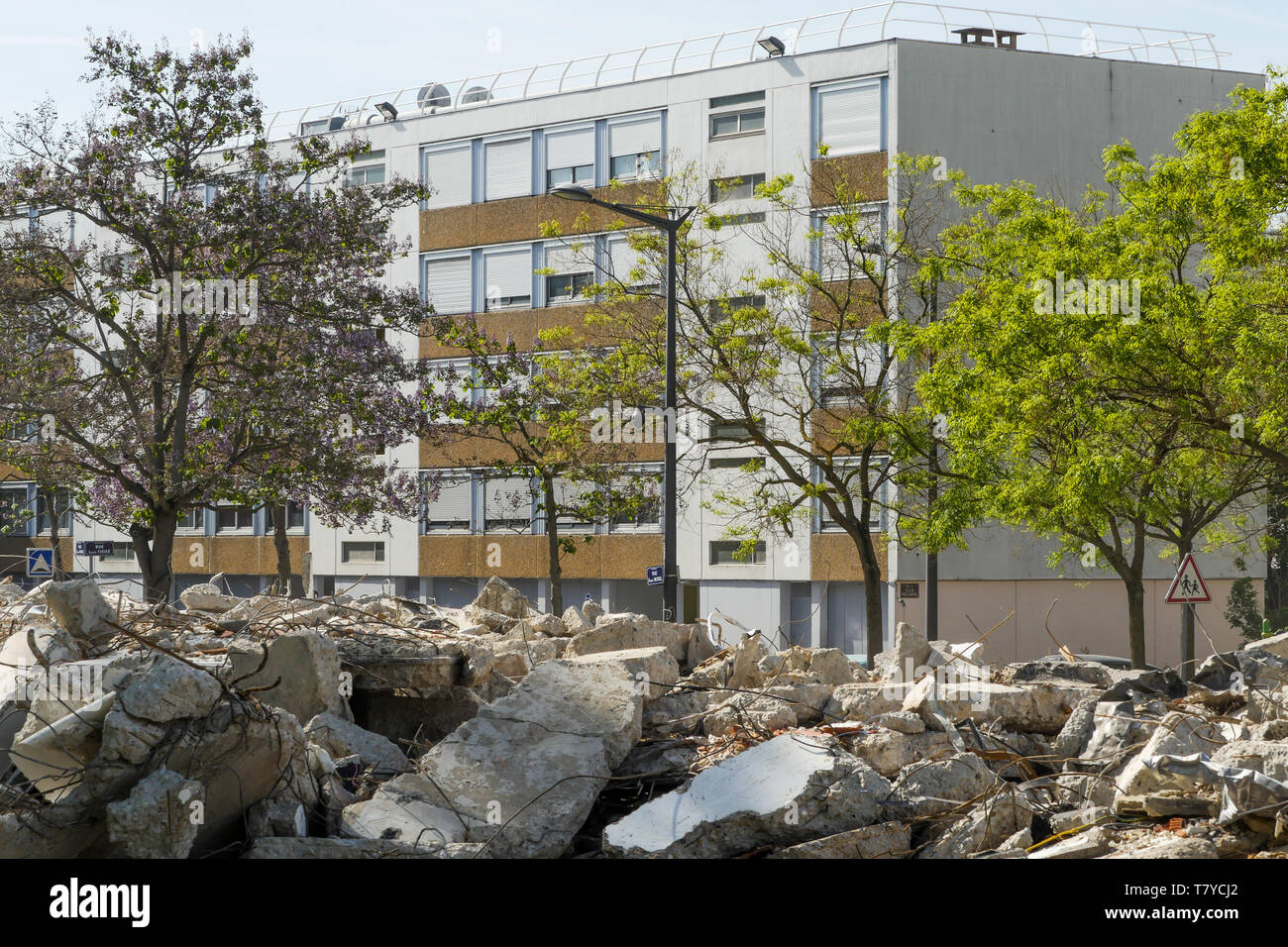 Chantier de demolition hi-res stock photography and images - Alamy