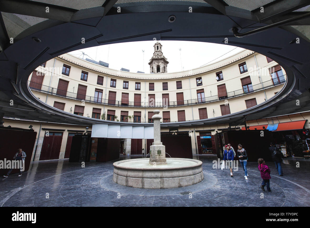 Spain, Valencia, Placa Redonda,The Round Square Photo Federico ...