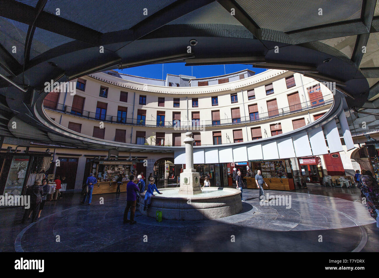 Spain, Valencia, Placa Redonda, The Round Square Photo Federico ...