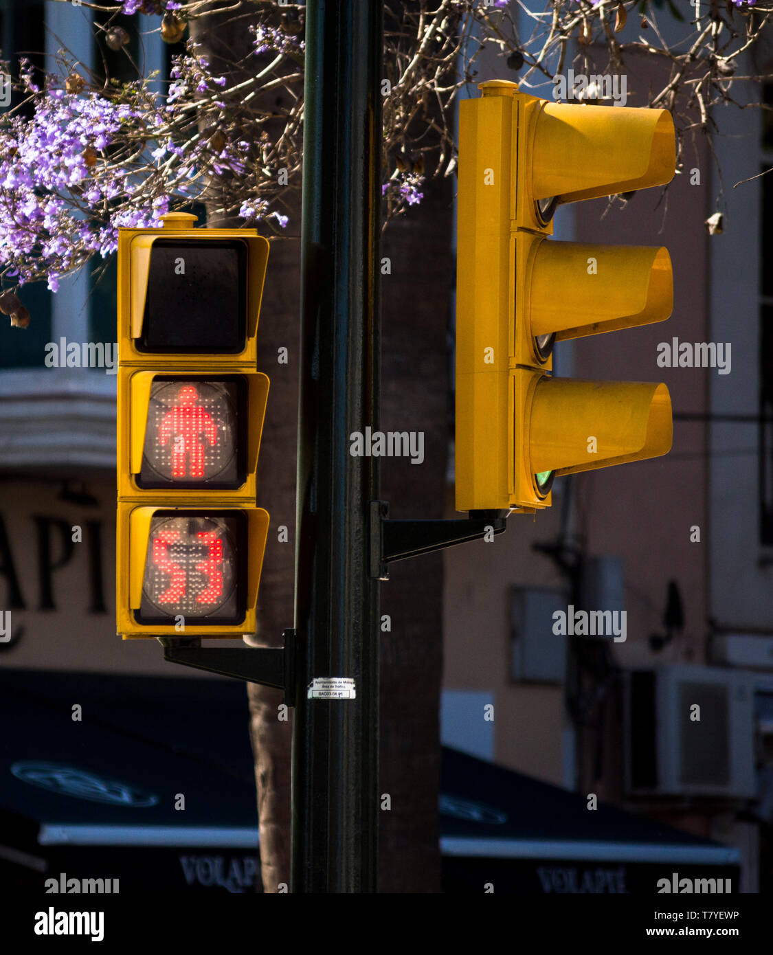 Pedestrian led traffic light hi-res stock photography and images - Alamy