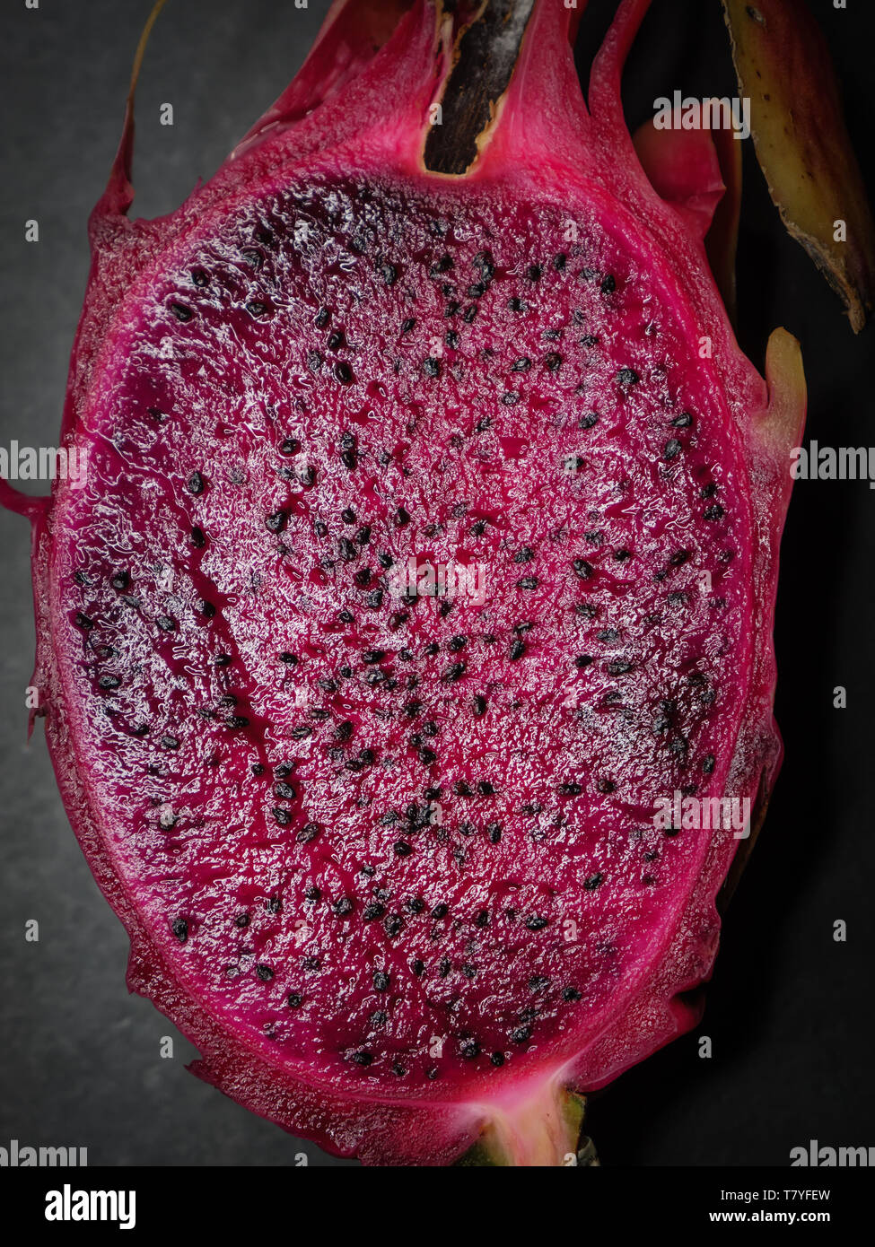 Dark pink fruit hi-res stock photography and images - Alamy