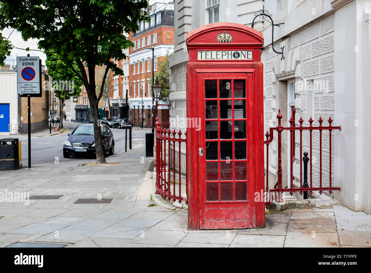 Traditional british red phone box. City of London, United Kingdom Stock ...