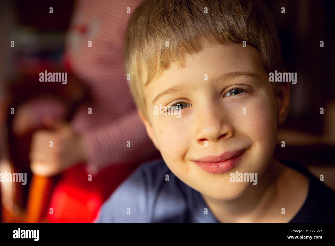 Portrait of a boy smiling Stock Photo - Alamy