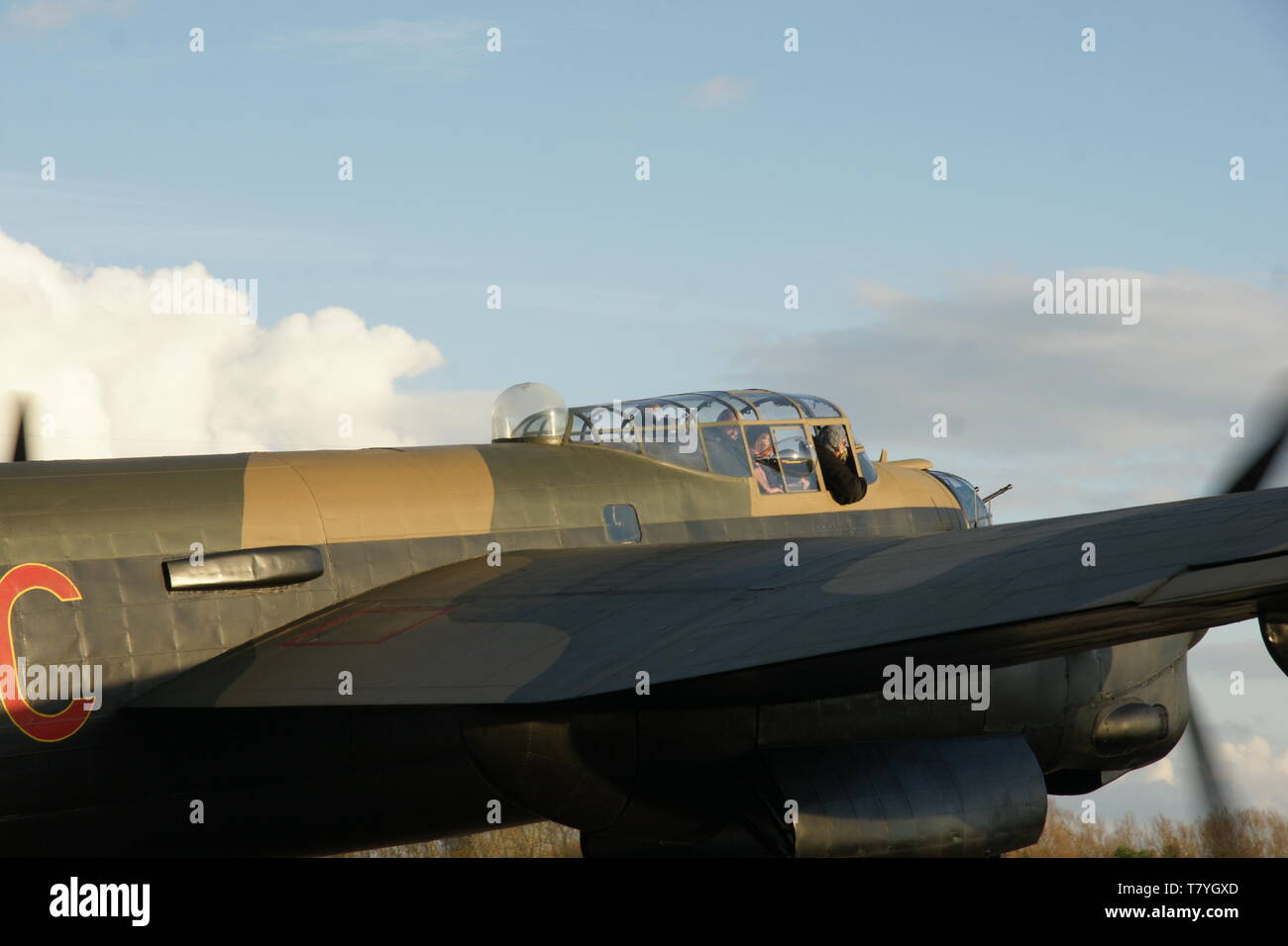 Load bomb lancaster hi-res stock photography and images - Alamy