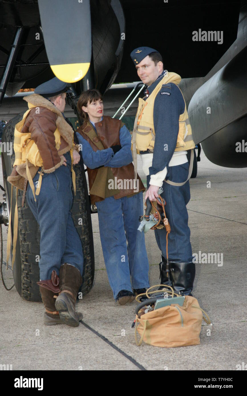 Airmen or pilots in canadian air force rcaf hi-res stock photography ...