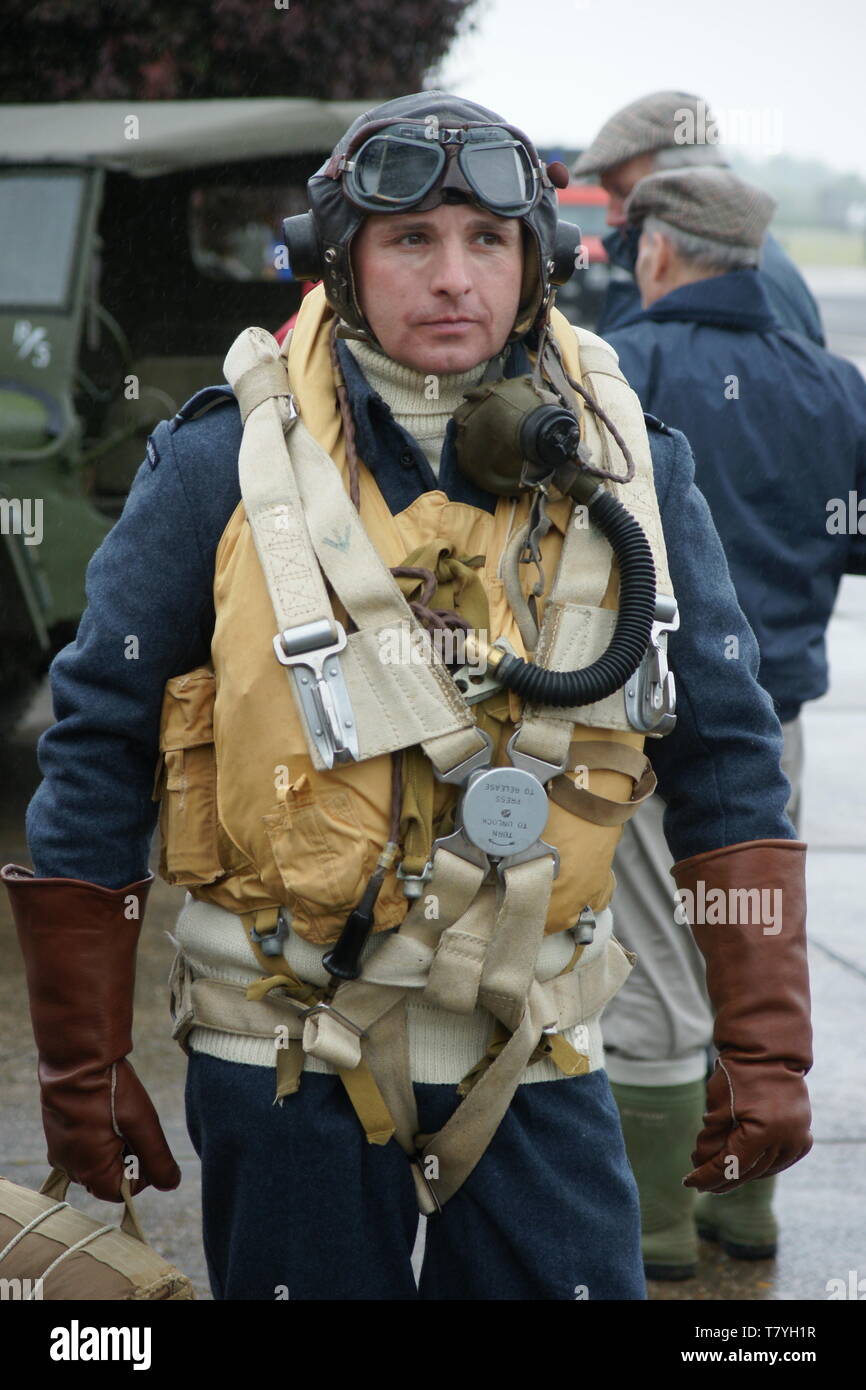 Ww2 1942 british raf bomber command hi-res stock photography and images ...