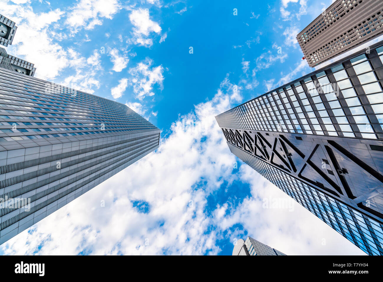 Office skyscraper sky scraper hi-res stock photography and images - Alamy