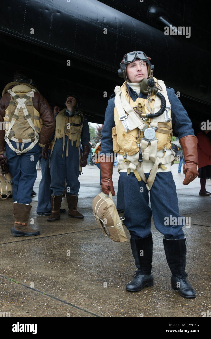 Stirling bomber aircraft world war ii hi-res stock photography and ...