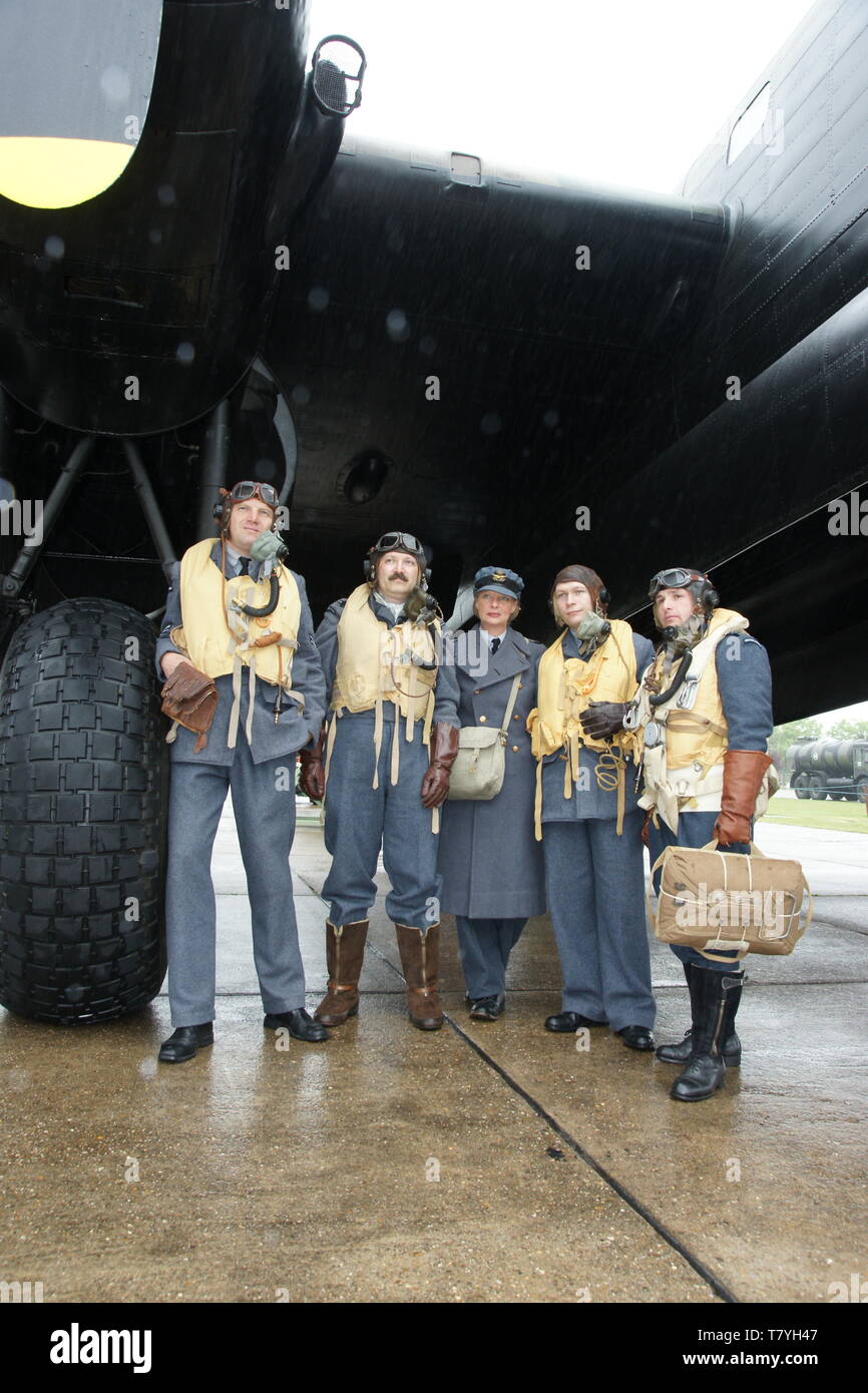 Stirling bomber aircraft world war ii hi-res stock photography and ...