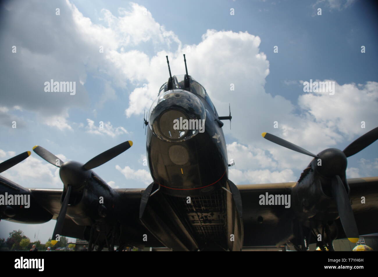 Load bomb lancaster hi-res stock photography and images - Alamy