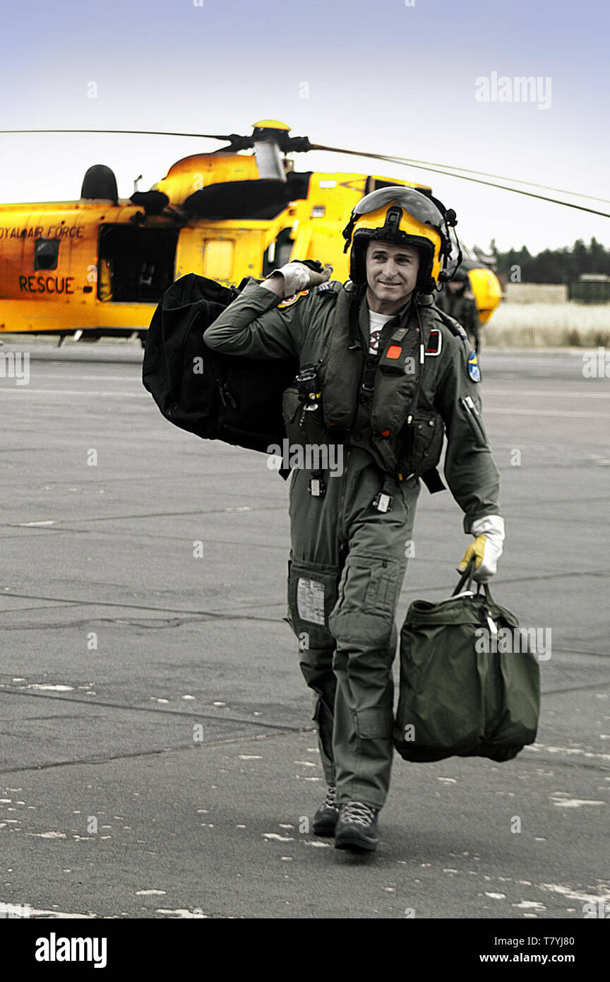 RAF Sea king air crew, RAF Leconfield Stock Photo - Alamy