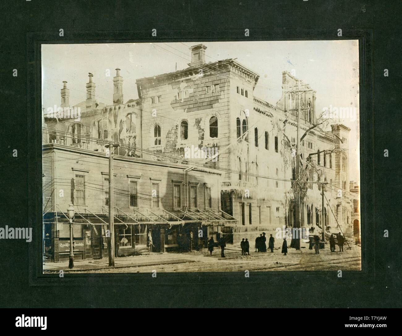 Destruction of historical buildings hi-res stock photography and images ...