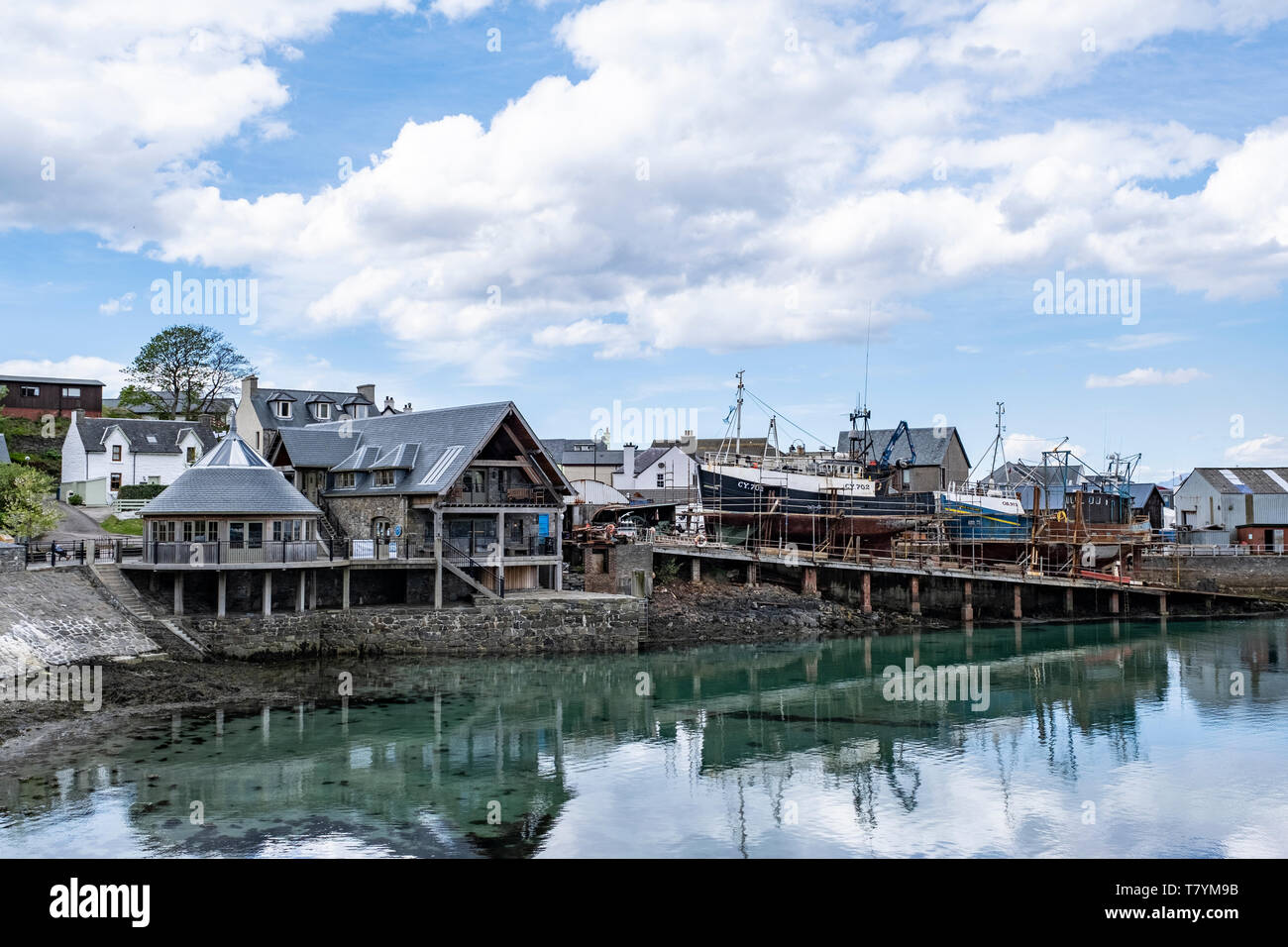 Fishing boats and lifeboat in mallaig harbour hi-res stock photography ...