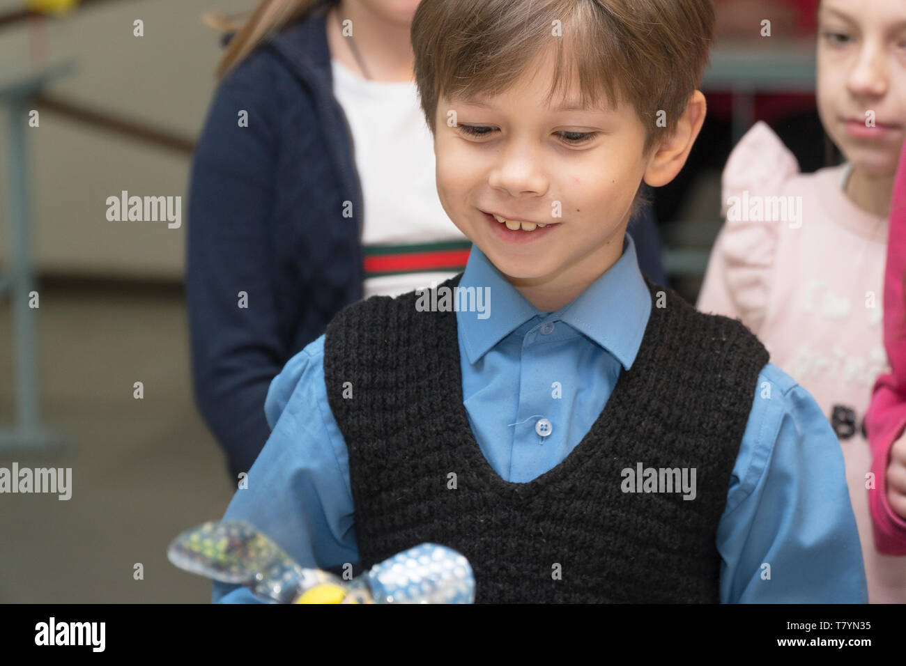 Portrait of a smiling primary school student Stock Photo - Alamy