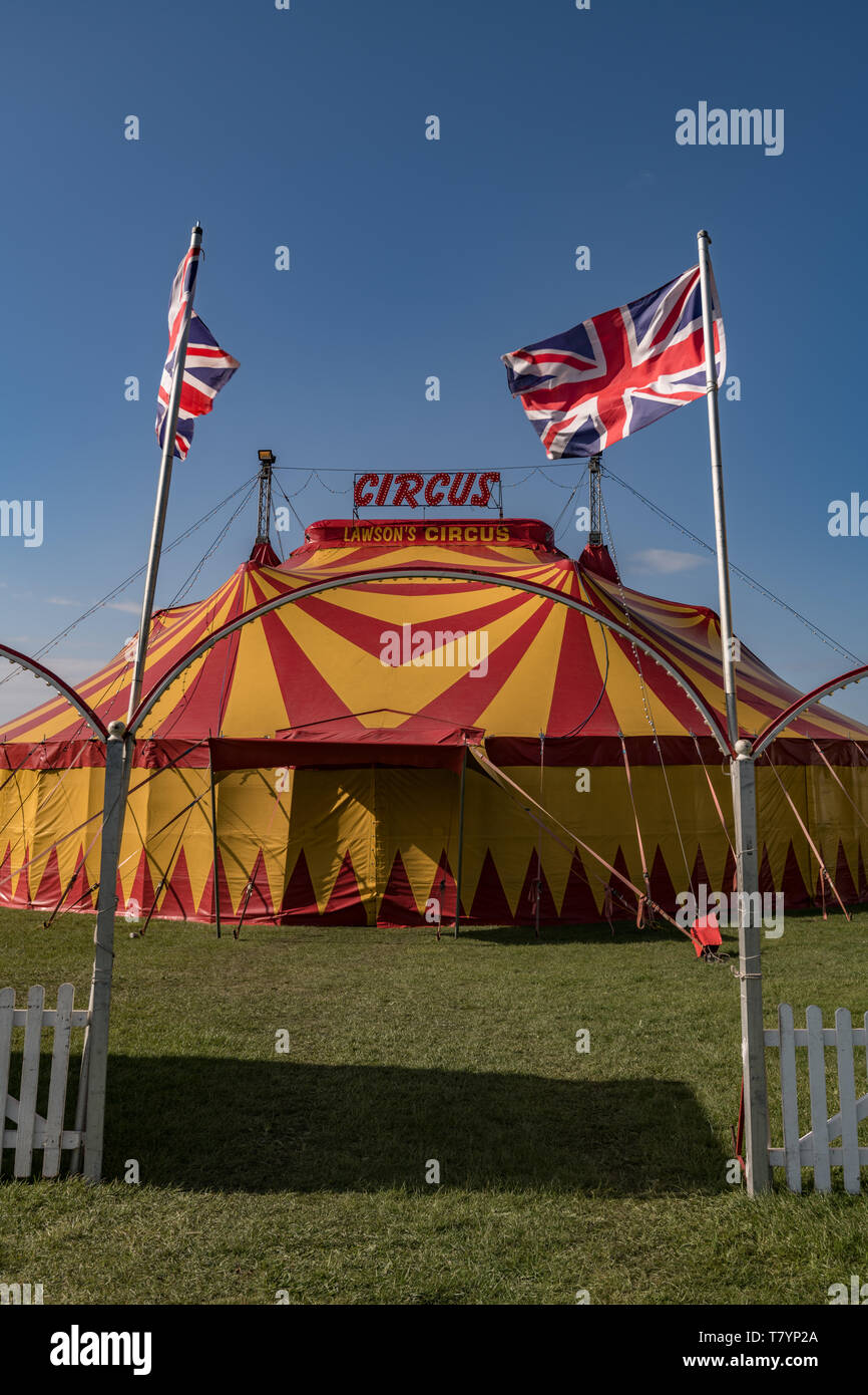 Outside big top circus tent hi-res stock photography and images - Alamy