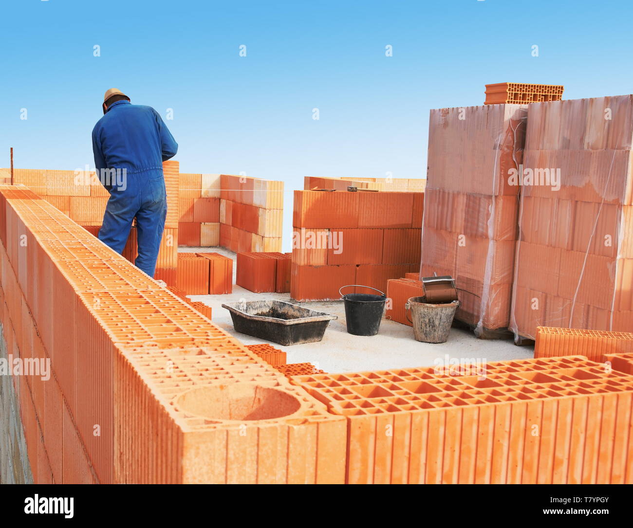 Construction of a brick dwelling house Stock Photo - Alamy