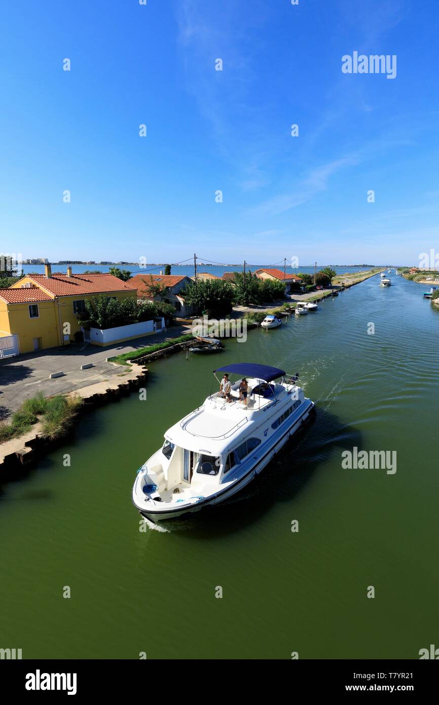 Quatre types hi-res stock photography and images - Alamy