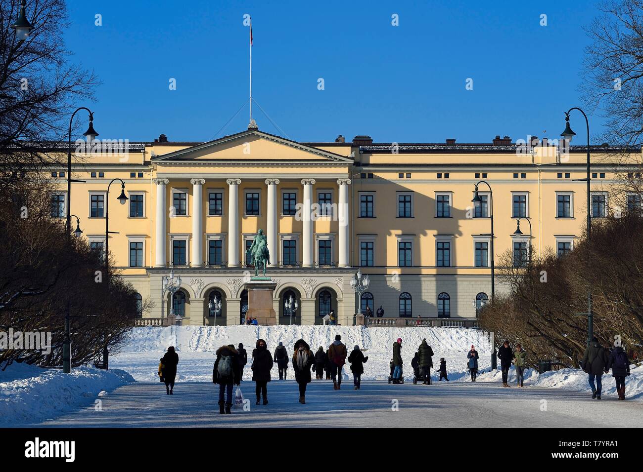 Kongelige slott hi-res stock photography and images - Alamy