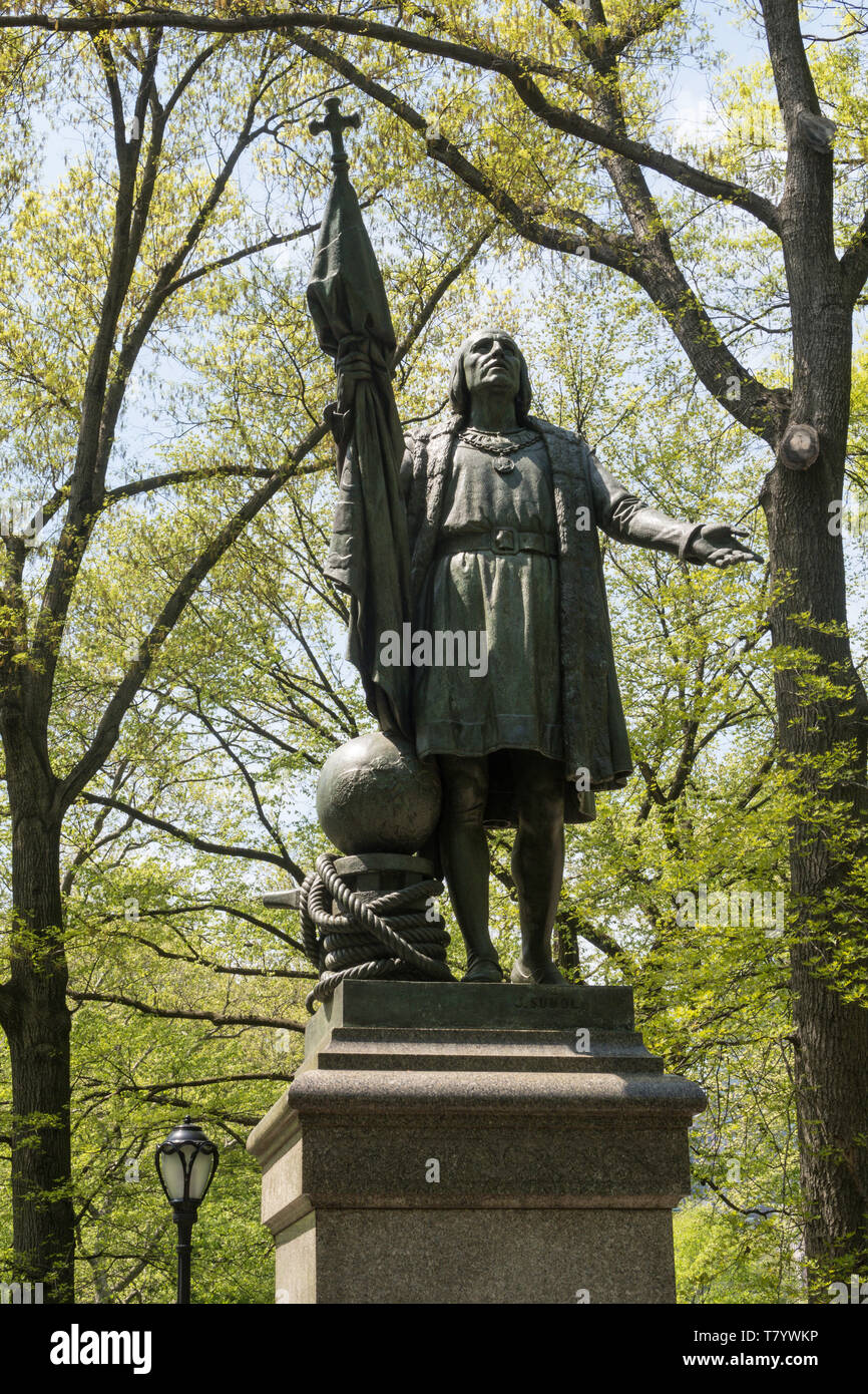 Statue of Christopher Columbus, Central Park, NYC Stock Photo - Alamy