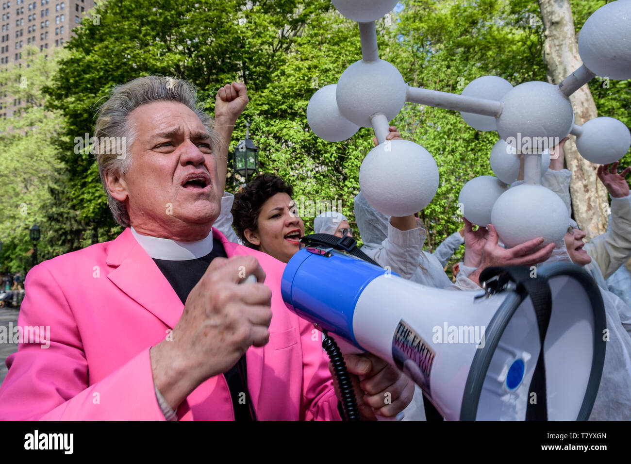 New York, USA. 08th May, 2019. Reverend Billy and the Stop Shopping ...