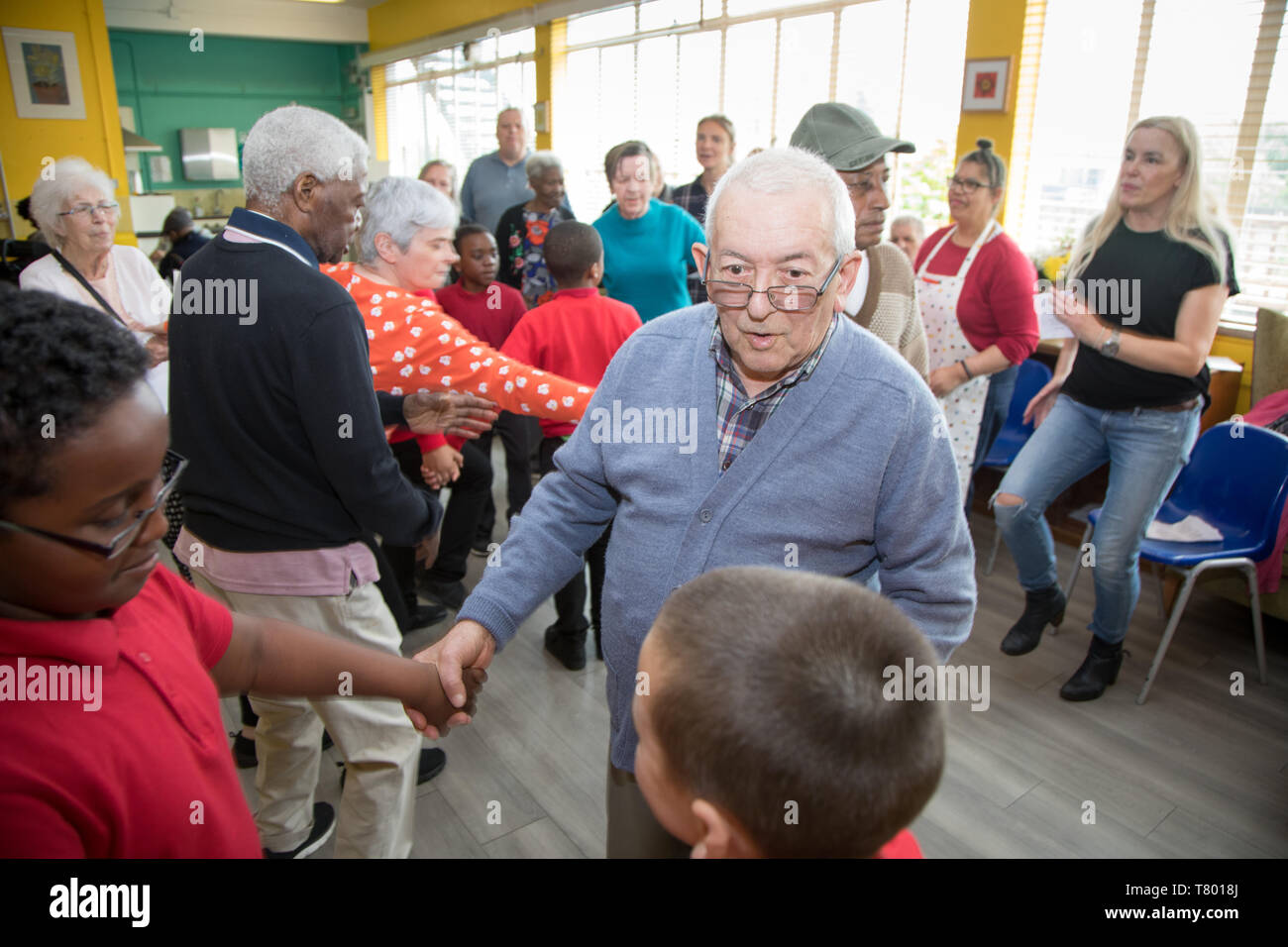 Intergenerational care hi-res stock photography and images - Alamy