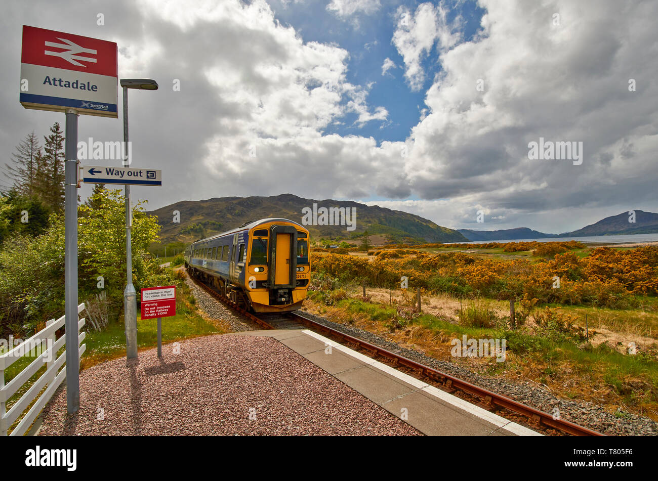 SCOTRAIL KYLE LINE INVERNESS TO KYLE OF LOCHALSH SCOTLAND ATTADALE ...
