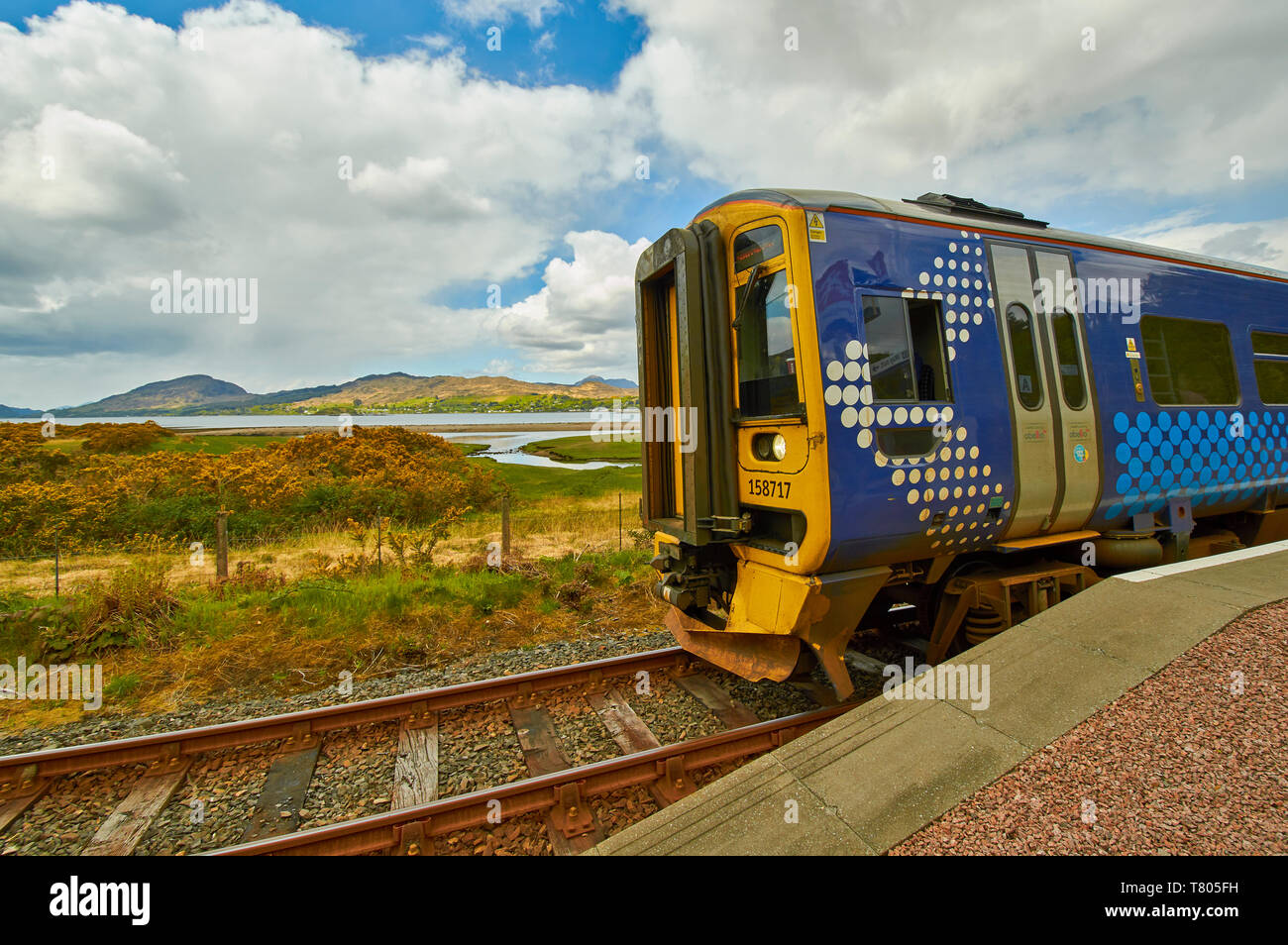 SCOTRAIL KYLE LINE INVERNESS TO KYLE OF LOCHALSH SCOTLAND THE TRAIN ...