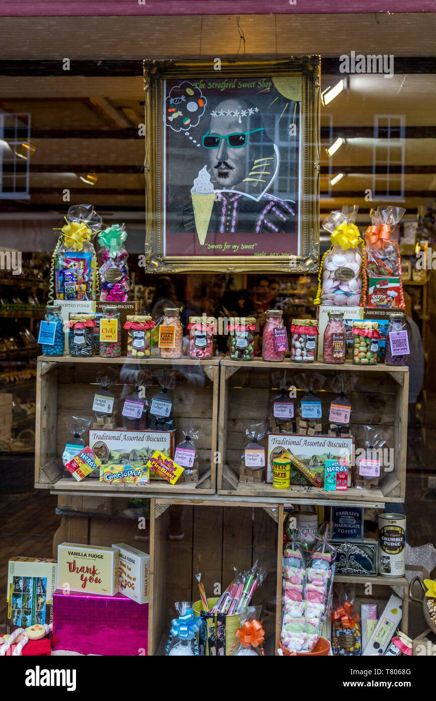 The stratford sweet shop,57A Henley St, Stratford-upon-Avon Stock Photo ...